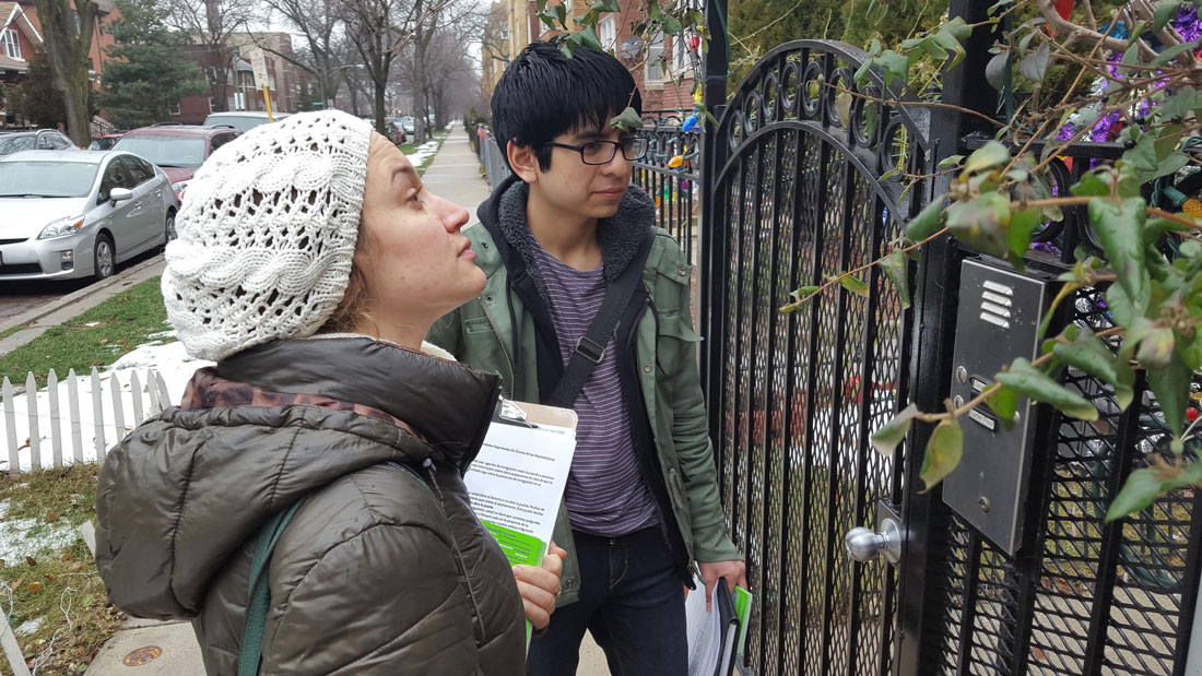 City lawmakers join local activists to prevent immigration raids ...