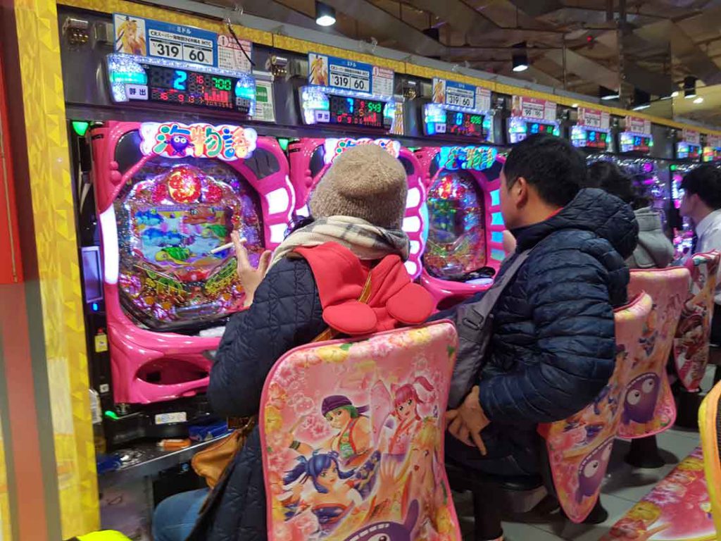 Tokyo's pachinko parlors look to next generation of players - Medill ...