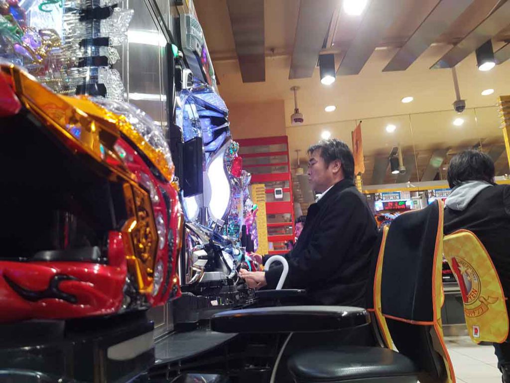 Tokyo's pachinko parlors look to next generation of players - Medill ...