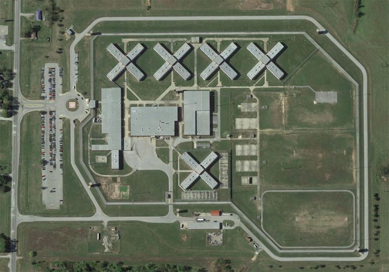 How prisoners count: the politics of prison gerrymandering in Illinois ...